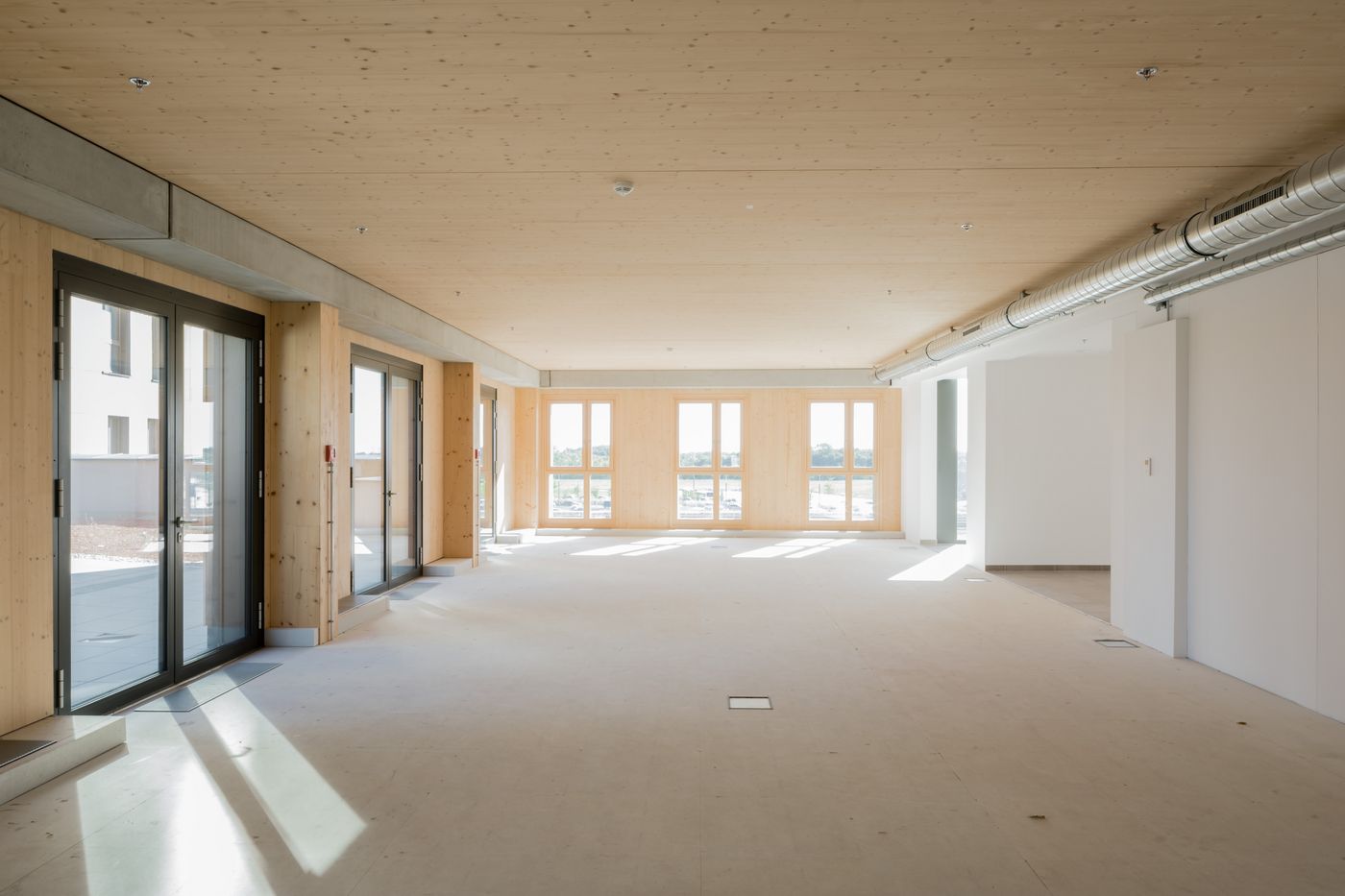 HoHo Wien: Holz-Hybrid-Hochhaus mit Brettschichtholz