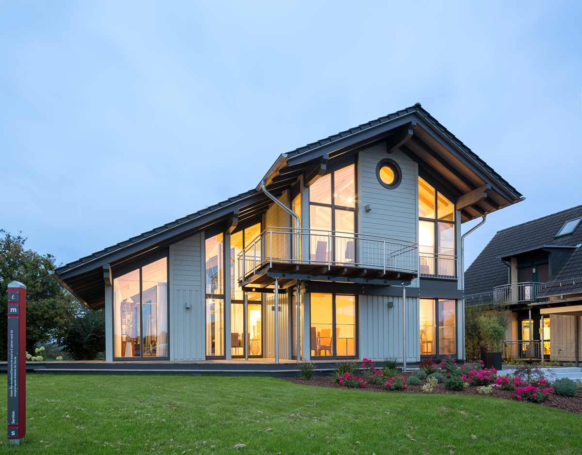 Massivholzhaus/Stadthaus Musterhaus Bambus, Stommel Haus